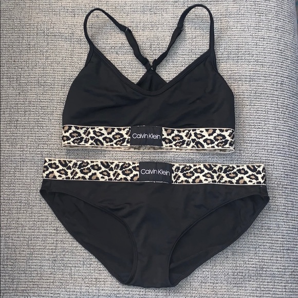 Calvin Klein | Intimates & Sleepwear | Calvin Klein Womens Bra And ...